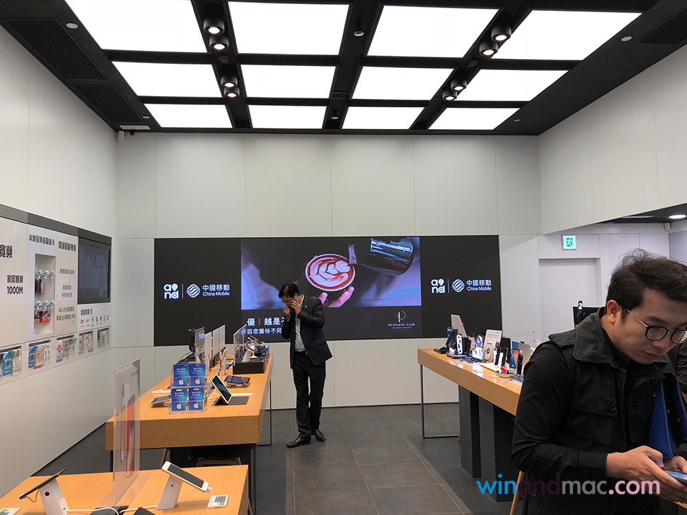 中國移動香港首間旗艦店 開正csl對面頂住曬？！ - winandmac.com 視麥媒體