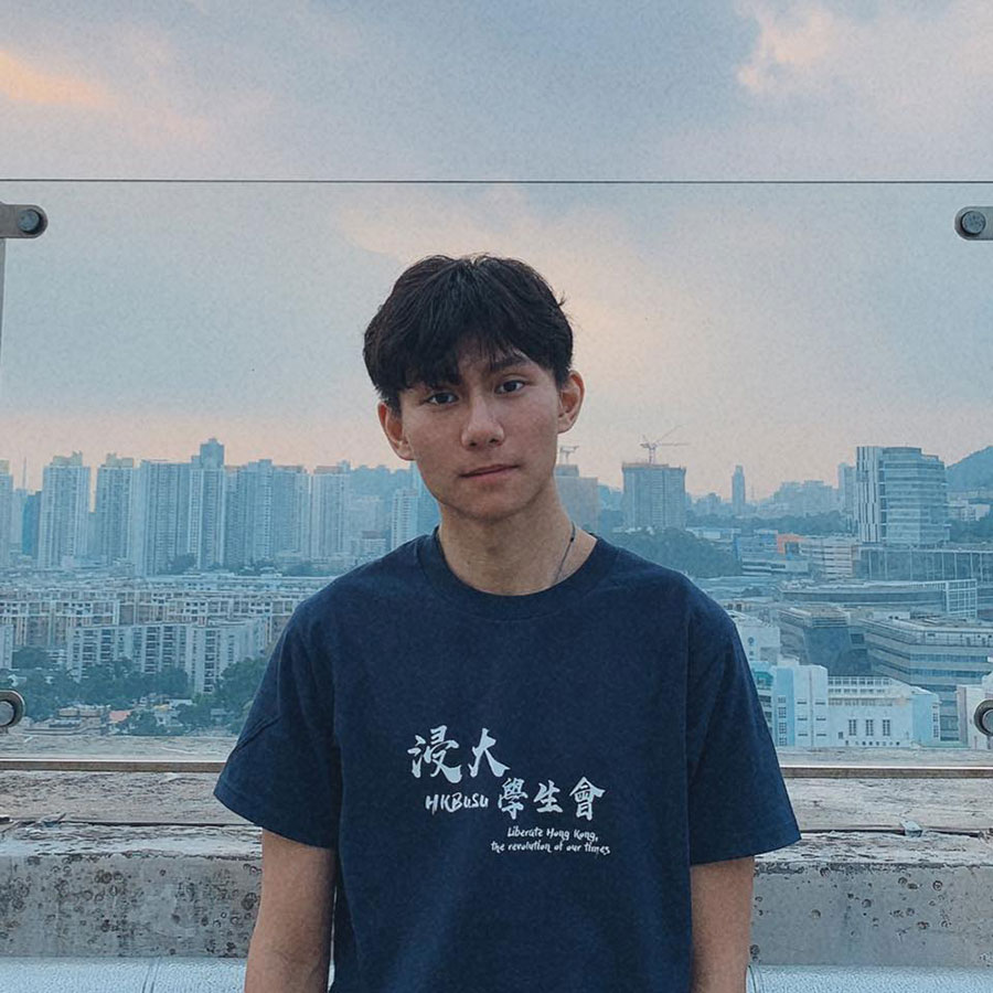 突發：浸大學生會署理會長方仲賢被捕 超過20名警務人員上門 - winandmac.com 視麥媒體